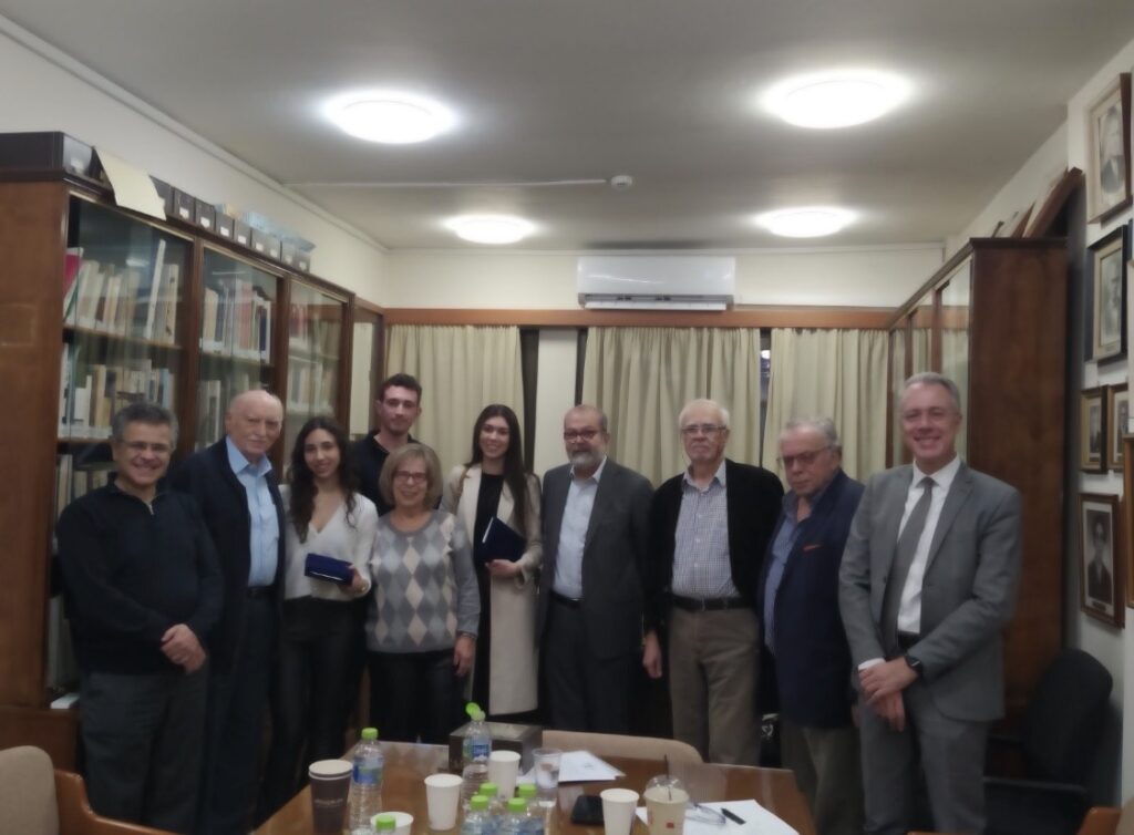 ΔΤ – ΤΟ ΤΡΙΦΥΛΛΕΙΟ ΙΔΡΥΜΑ ΒΡΑΒΕΥΕΙ ΤΟΥΣ ΑΡΙΣΤΟΥΧΟΥΣ ΑΠΟΦΟΙΤΟΥΣ ΤΟΥ ...